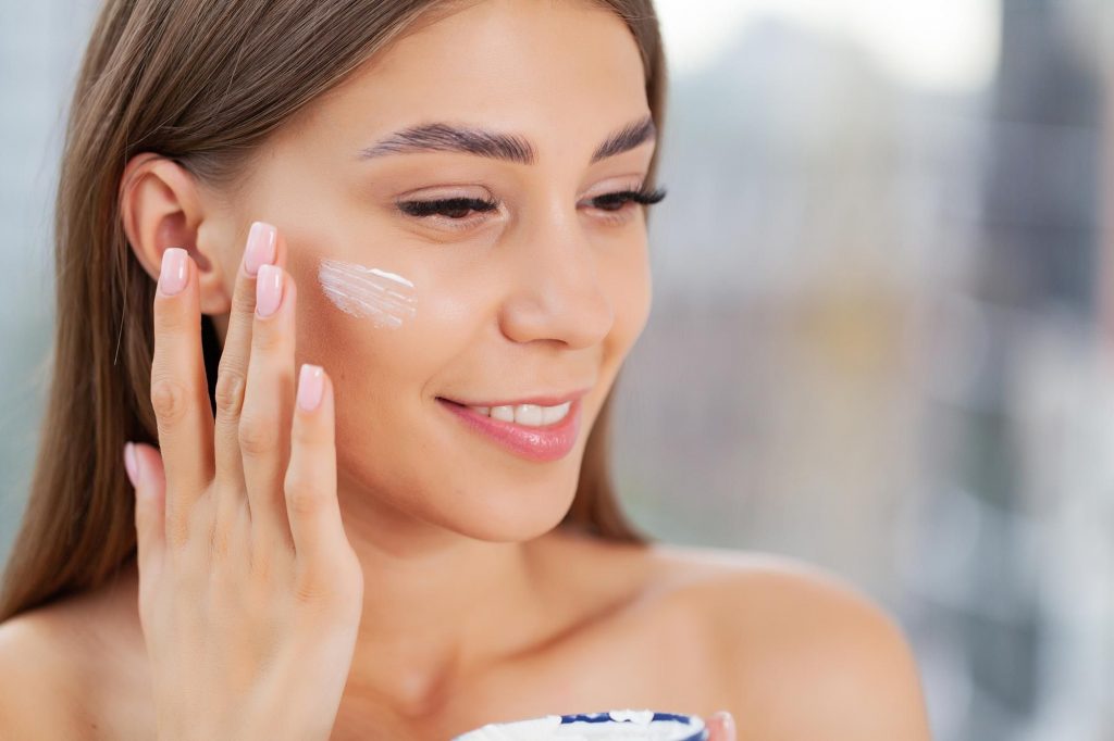 The Ultimate Guide to Numbing Creams: Types, Uses, and Applications - Bevwo